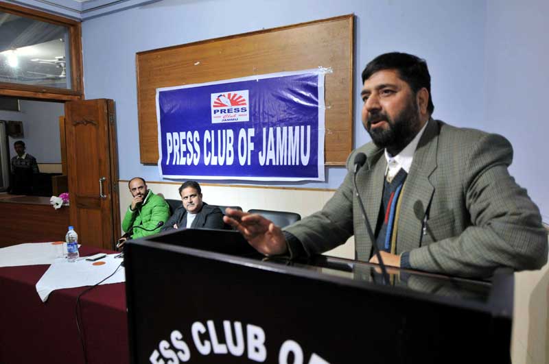 Press Club of Jammu organised an interactive session with senior Photo ...